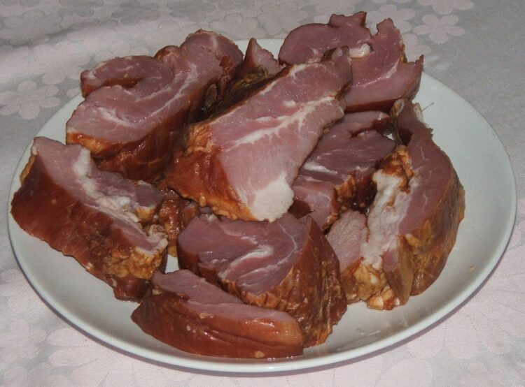 Varza murata fiarta cu piept de porc afumat